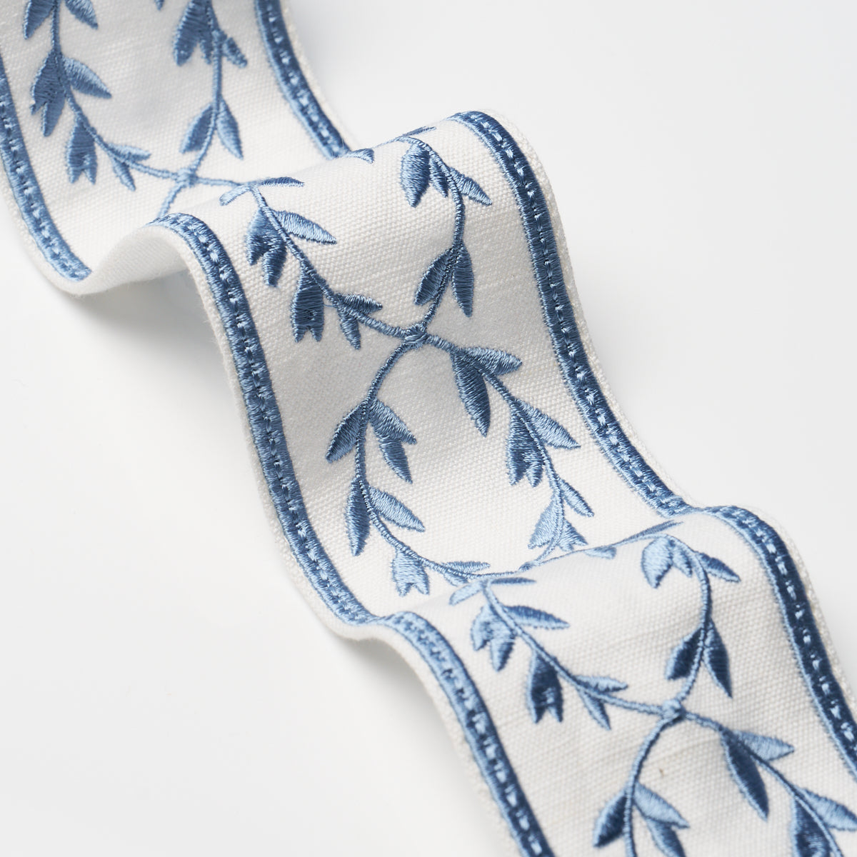 MAISON VINE | Porcelain – Schumacher Italia